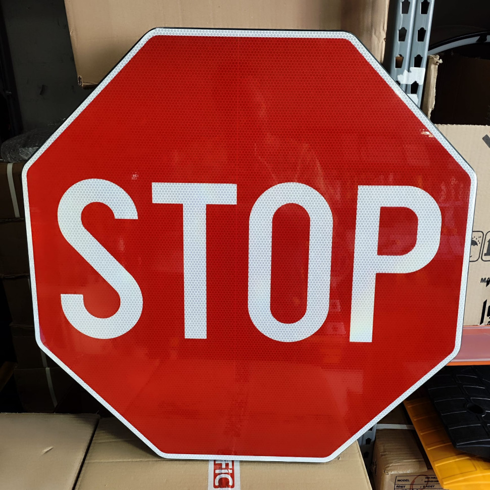 Oprire, Stop Indicator rutier | Semn de circulatie ― DNC Trafic